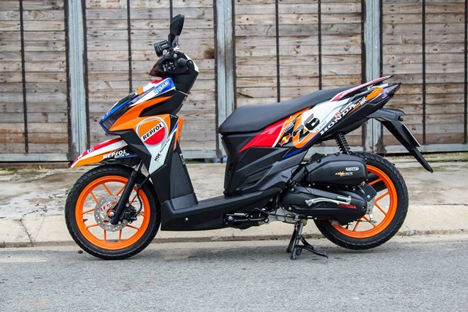 Honda Click 2015 độ phong cách Repsol mạnh mẽ của biker Sài Gòn - Danhgiaxe
